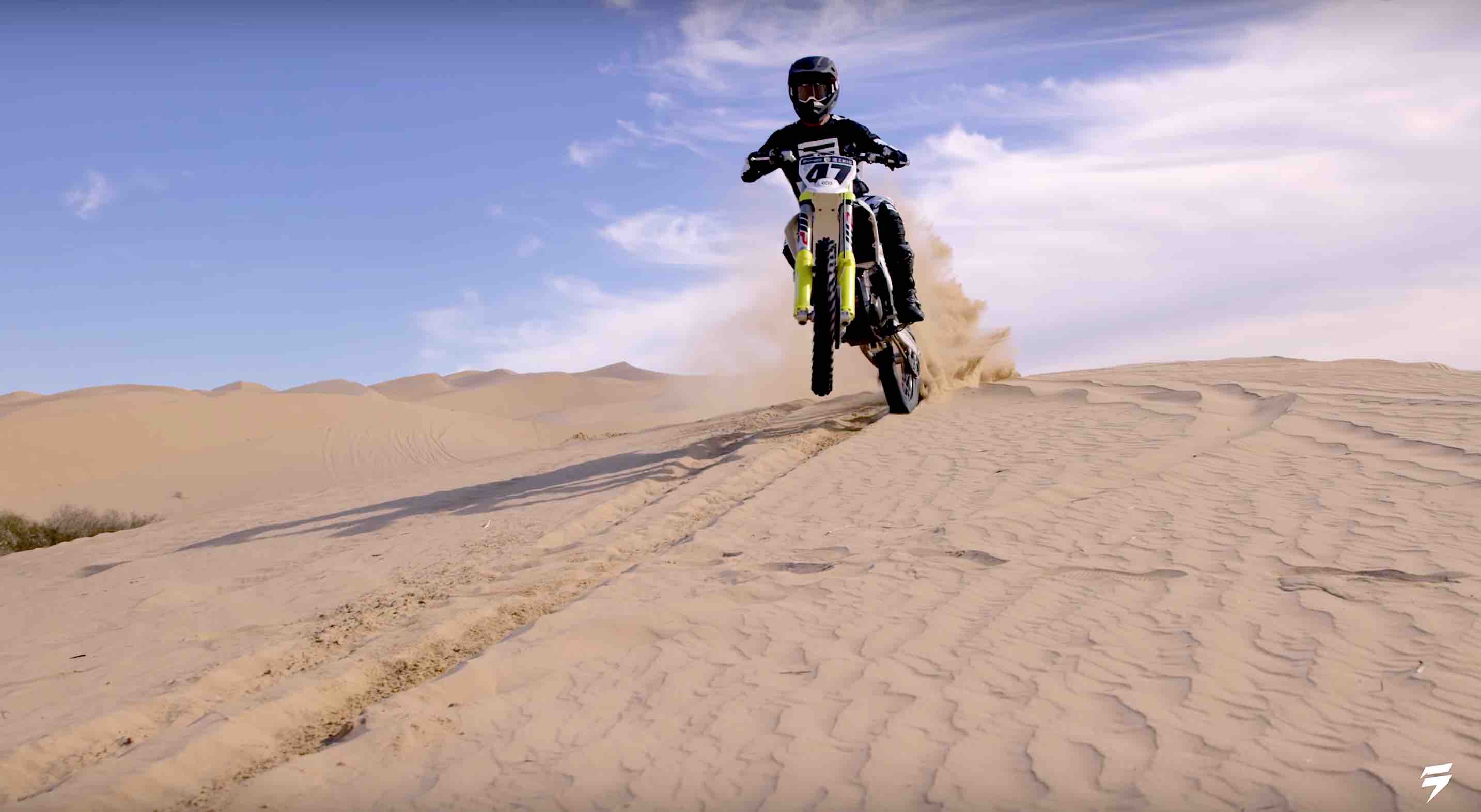 SHIFT MX présente sa collection 2020 dans les dunes de sable - Pilote ...